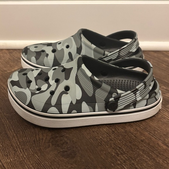CROCS | Shoes | Crocs Off Court Camo Redux Clog Big Kid Size 2 | Poshmark